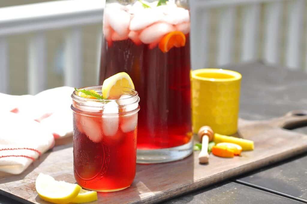 Elderberry Hibiscus Sun Tea - Becoming You With Julie