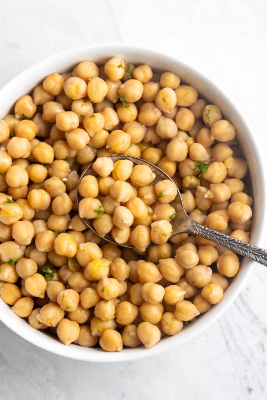 Instant Pot Chickpeas (Soaked & Unsoaked Methods) - Becoming You With Julie