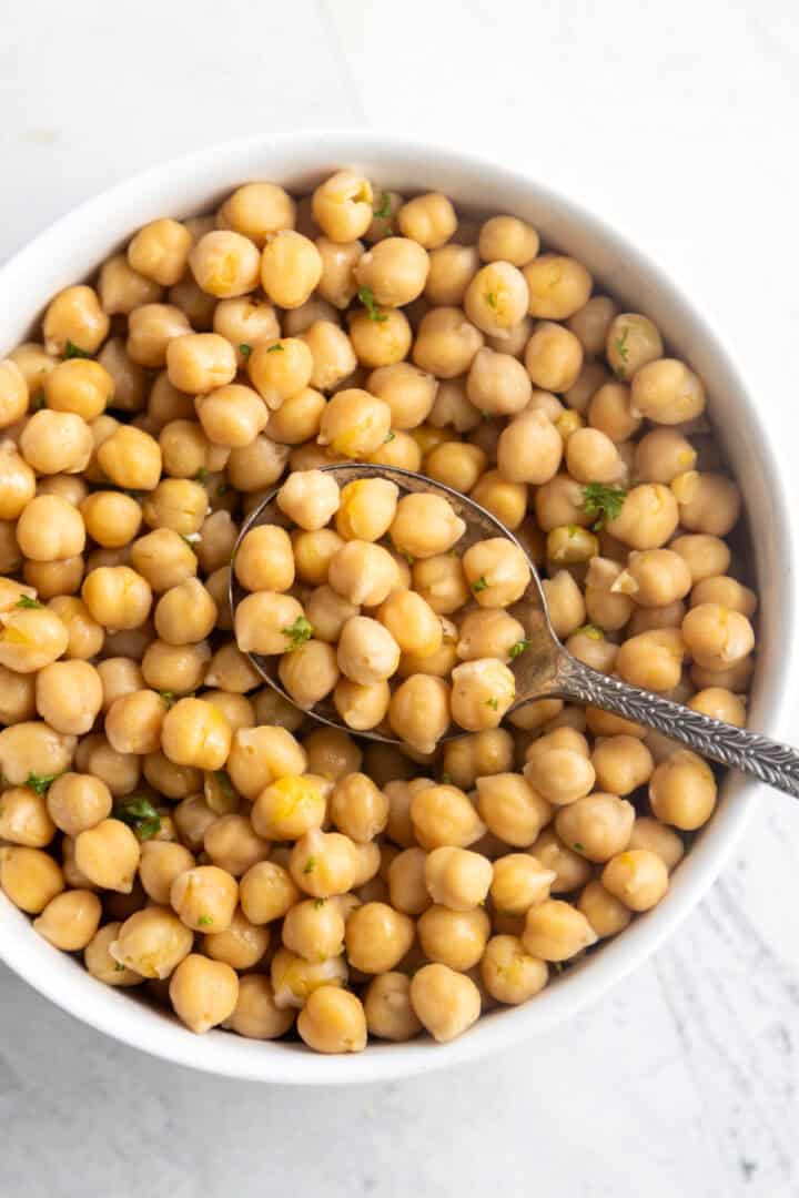 Instant Pot Chickpeas (Soaked & Unsoaked Methods) - Becoming You With Julie