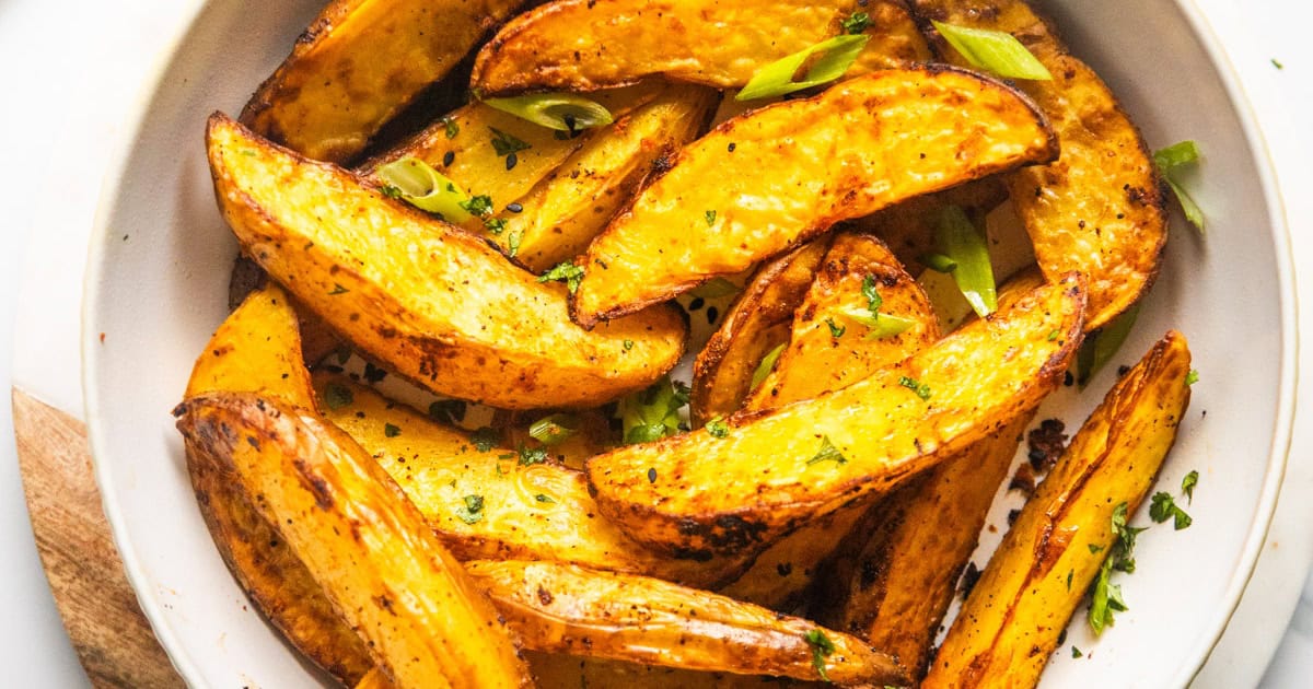 Crispy Air Fryer Potatoes (Easy) - Becoming You With Julie